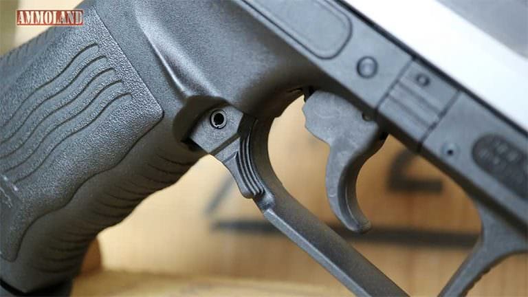 Magnum Research MR9 Eagle Handgun Review : a Eagle You Can Carry ~ VIDEO