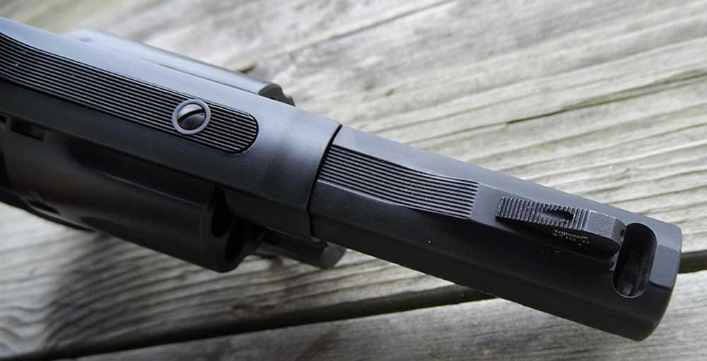 Smith & Wesson Performance Center 586 L-COMP Revolver Review