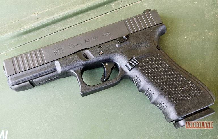 Glock 17 Gen 4 FS ~ First Look at the G17 with Front Cocking Serrations