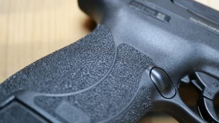 Smith & Wesson M&P Shield 2.0 Handgun Review ~ VIDEO