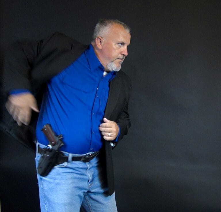 How to Defend Yourself | Getting your Gun into the Fight