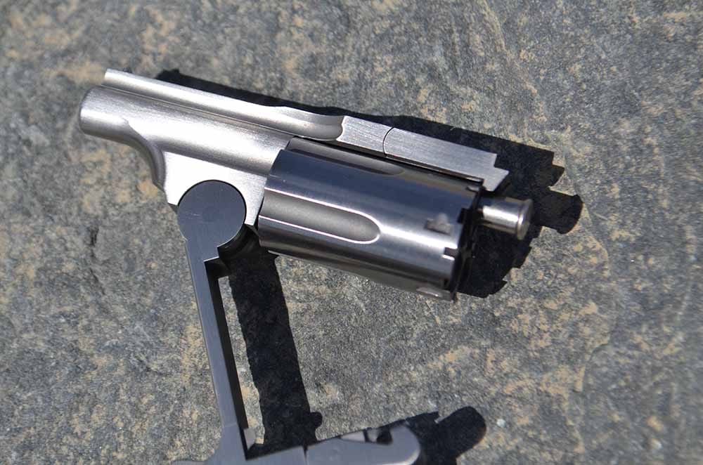 North American Arms' Ranger II - Top-Break Revolver in 22 Magnum