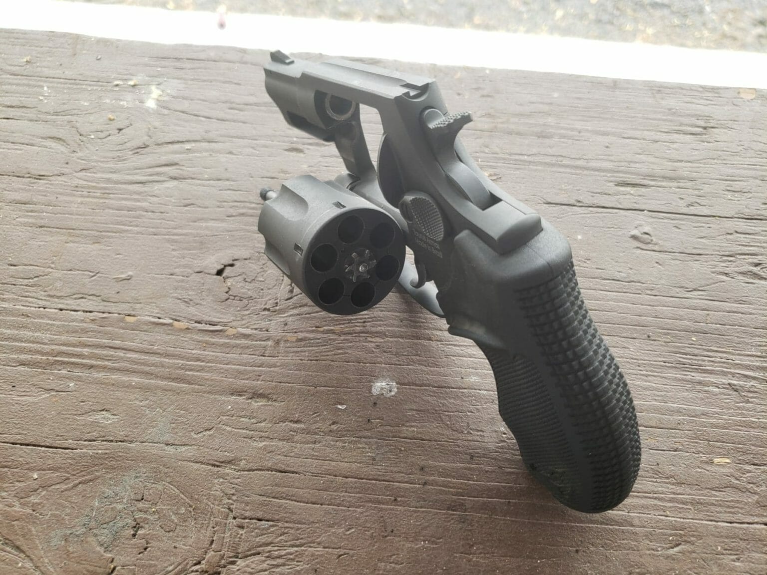 Taurus 327 DA/SA Revolver, First Impressions | AmmoLand Shooting Sports ...