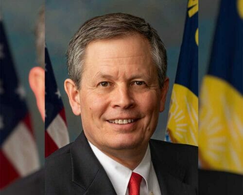 NSSF Honors Senator Steve Daines as Legislator of the Year